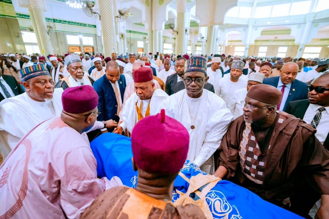Nigeria’s VP Eulogises Late Emir of Ngazargamu - Voice of Nigeria